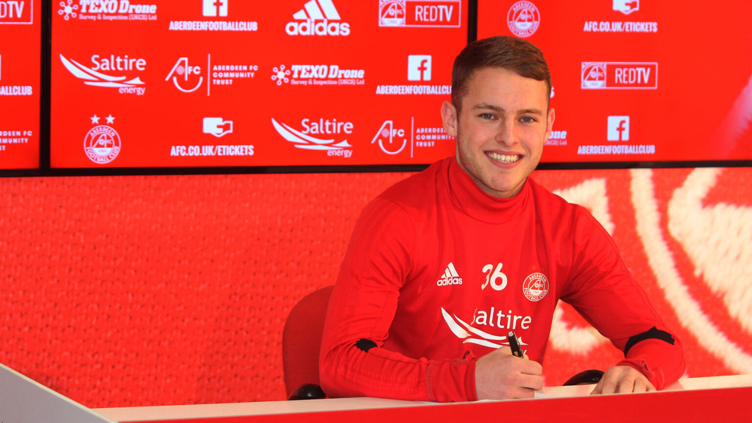 Aberdeen FC - Seb Ross signs new deal